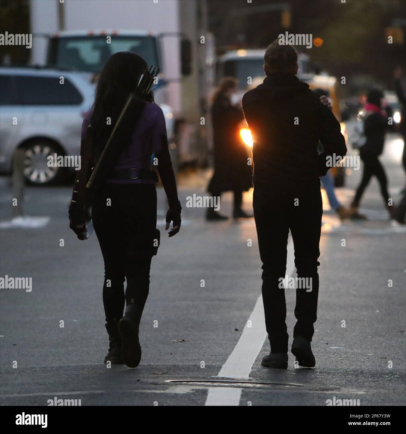 New York - NY - 20201208 Jeremy Renner und Hailee Steinfeld Filmszenen ...