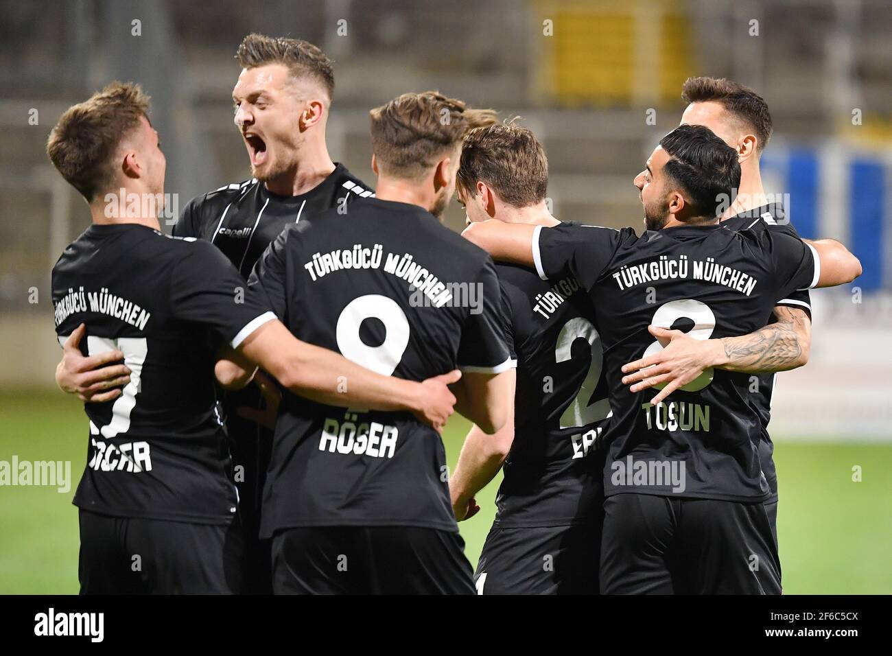 Uenal tosun -Fotos und -Bildmaterial in hoher Auflösung – Alamy