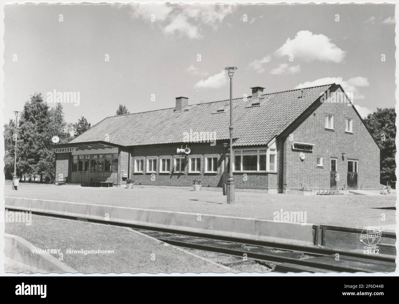 Der Bahnhof wurde 1877 für den öffentlichen Verkehr eröffnet. 1902 ...