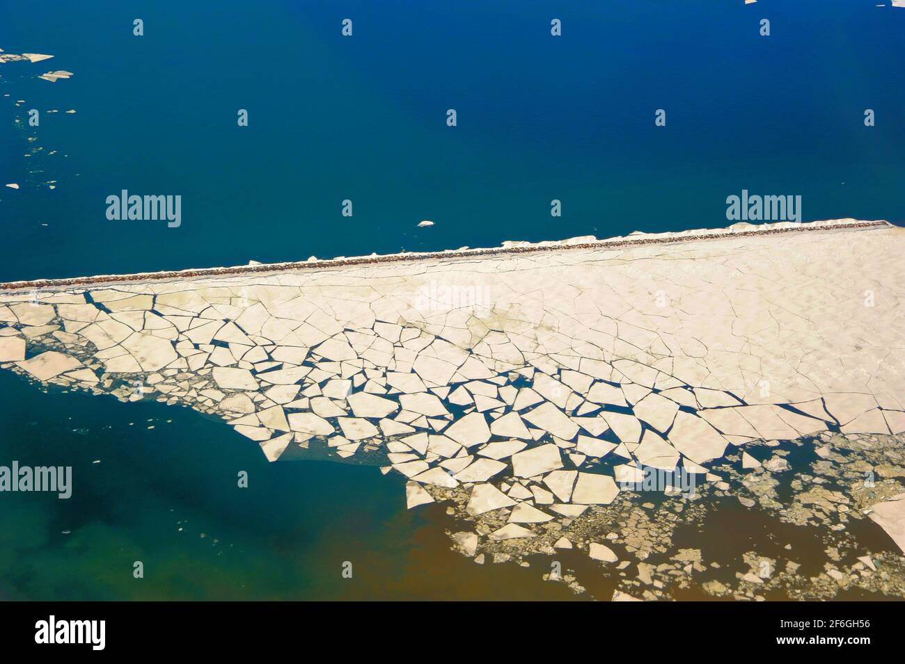 Unterwassersichtweite 8 30 meter -Fotos und -Bildmaterial in hoher ...