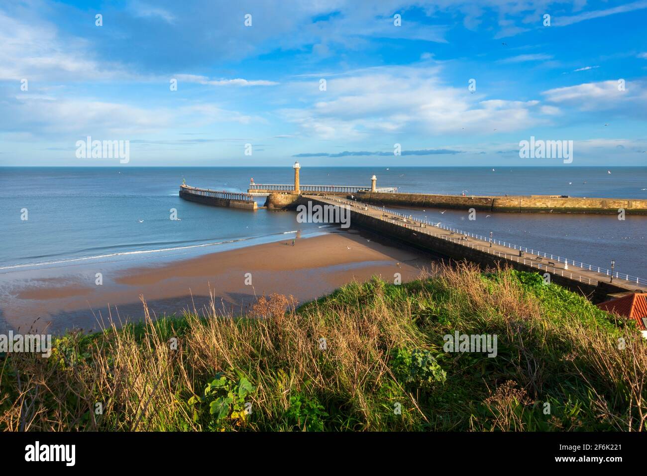 Whitby waterfront -Fotos und -Bildmaterial in hoher Auflösung – Alamy