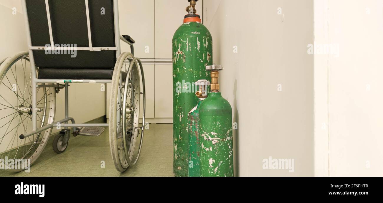 Sauerstoffflaschen im krankenhaus -Fotos und -Bildmaterial in hoher ...