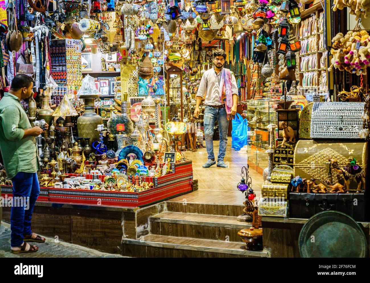 Mutrah souq oman -Fotos und -Bildmaterial in hoher Auflösung – Alamy