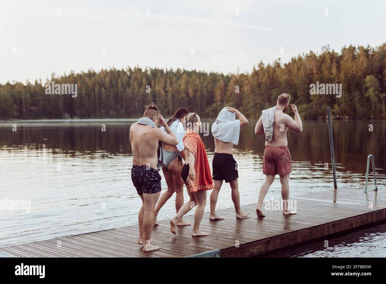 Freizeit mit freunden -Fotos und -Bildmaterial in hoher Auflösung – Alamy