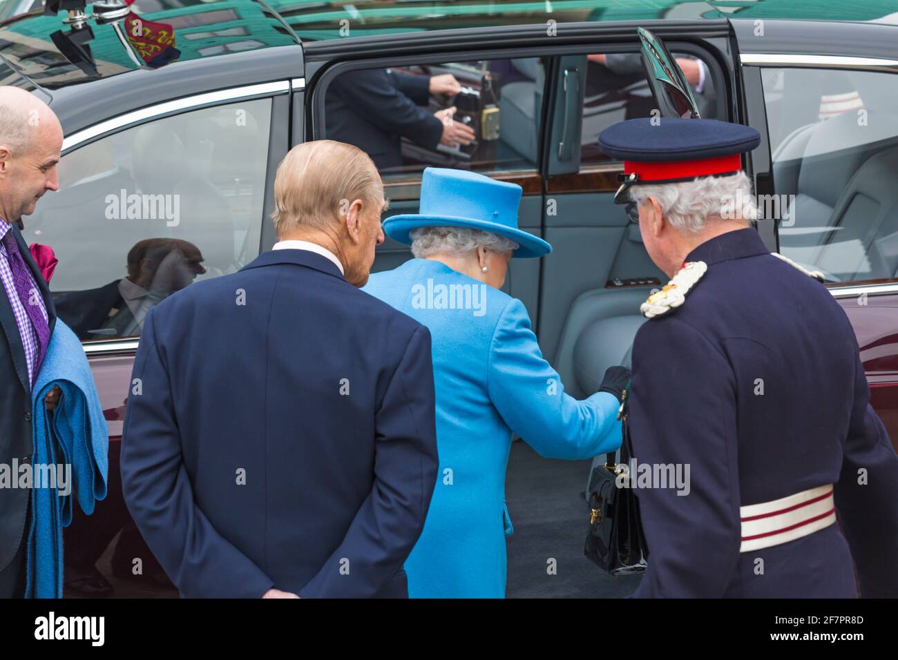 DATEI-FOTO Dorchester, Dorset, UK. 27. Oktober 2016. Ihre Majestät die Königin kommt in ...