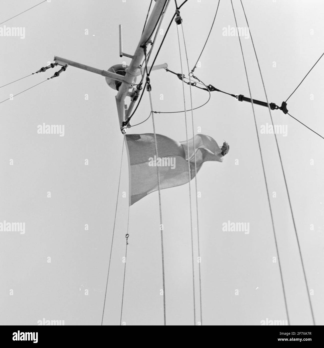 Fischereiinspektion in der Nordsee mit der Fregatte der Raubtier-Klasse ...