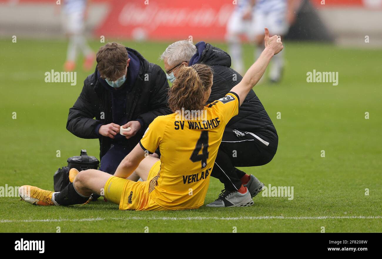 Jesper verlaat vom sv waldhof mannheim -Fotos und -Bildmaterial in ...