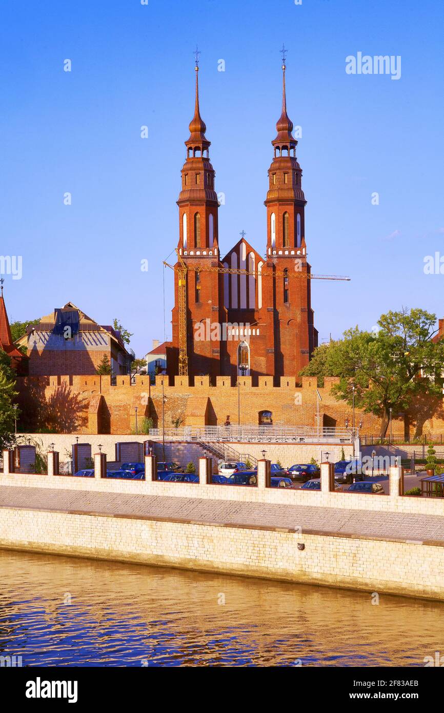Polen, Opole, Kathedrale, woiwodschaft Opole Stockfotografie - Alamy