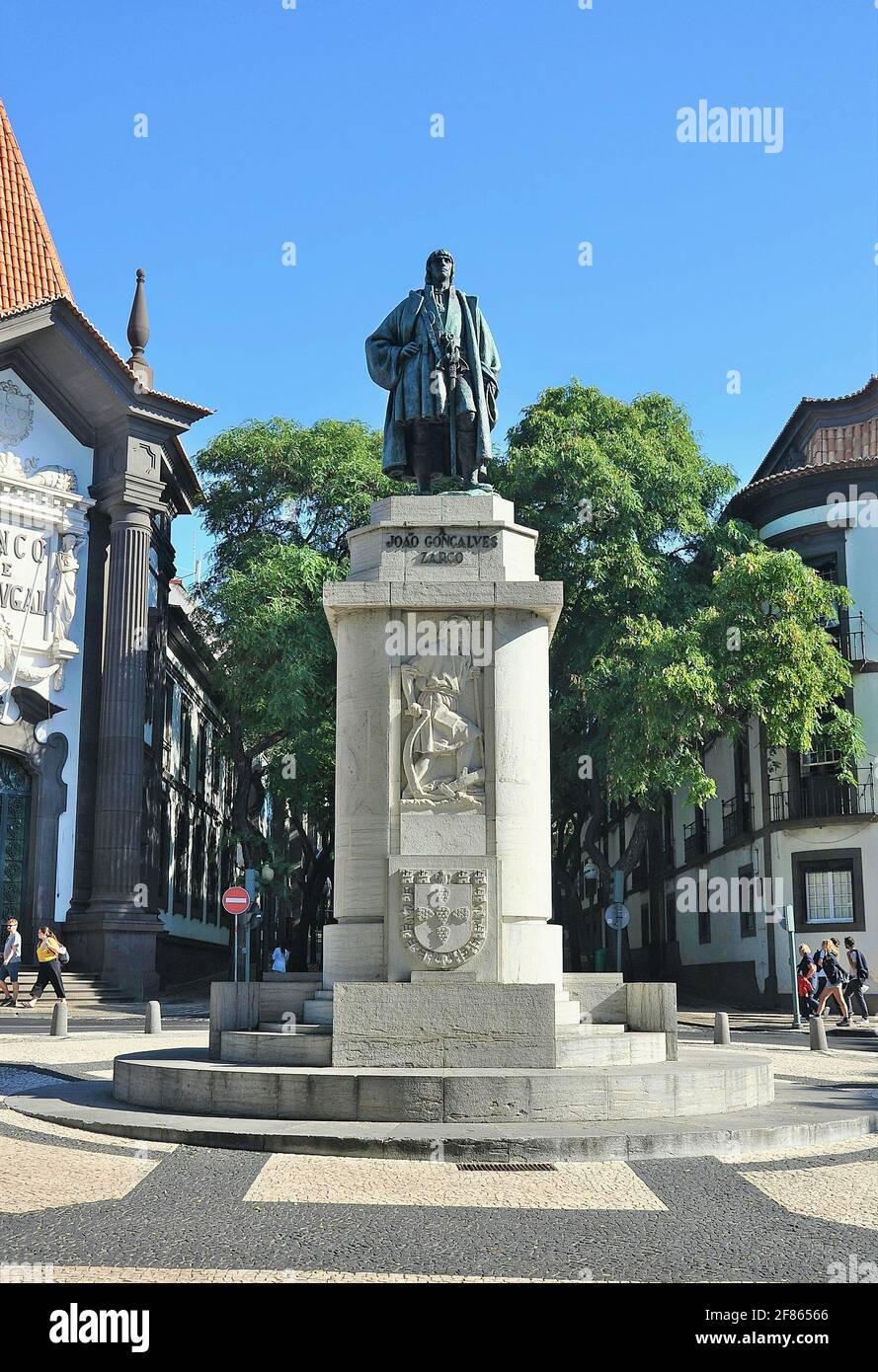 Funchal statue -Fotos und -Bildmaterial in hoher Auflösung – Alamy