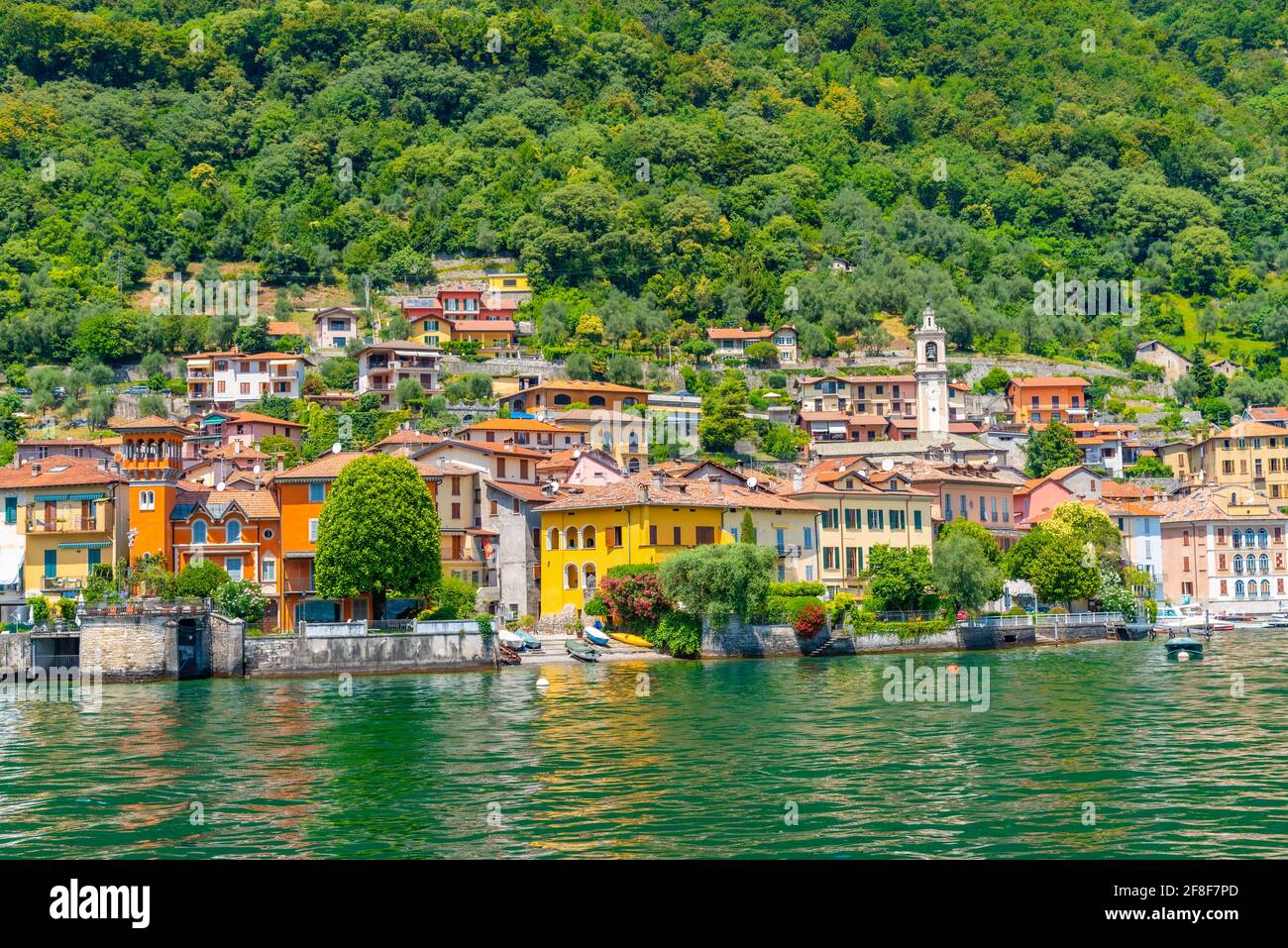Sala Comacina Dorf und Comer See in Italien Stockfotografie - Alamy