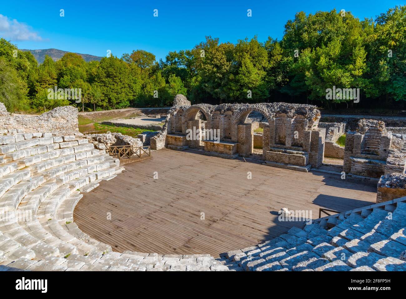 Roman amphitheatre butrint albania -Fotos und -Bildmaterial in hoher ...