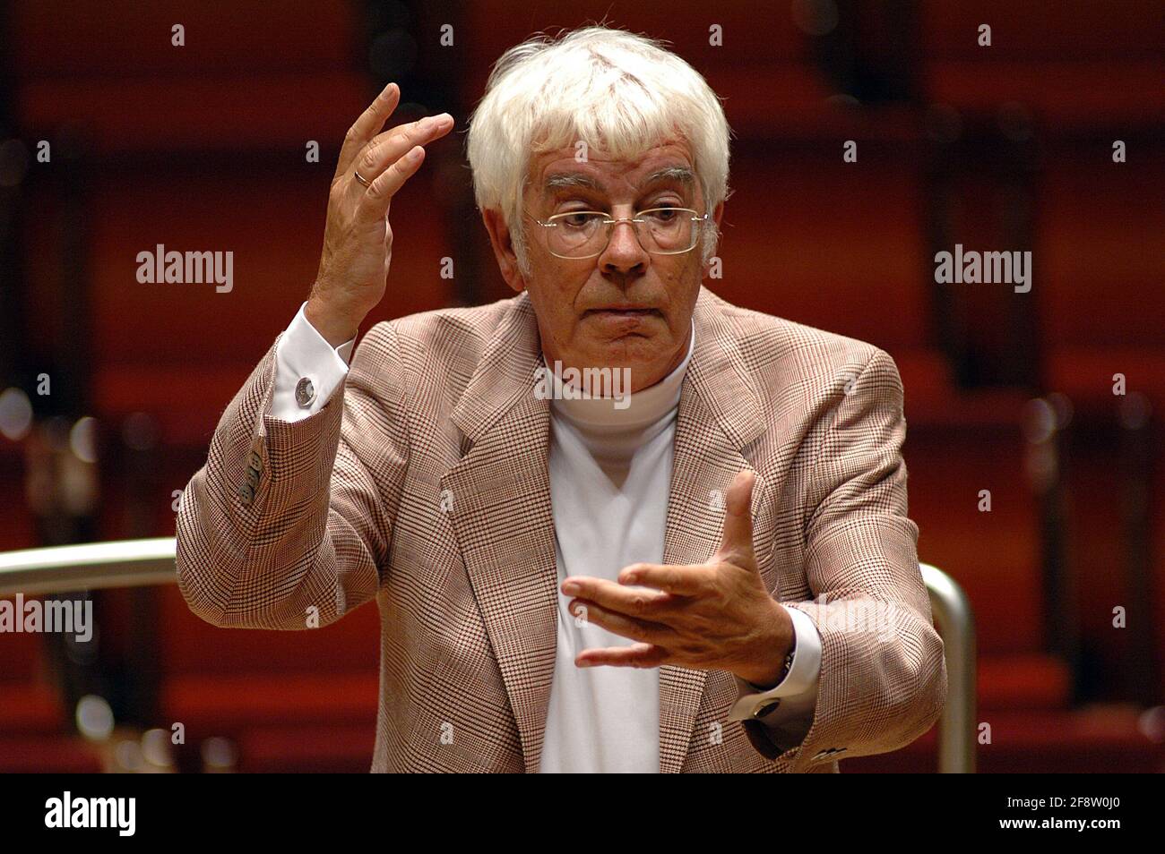 Helmuth rilling -Fotos und -Bildmaterial in hoher Auflösung – Alamy