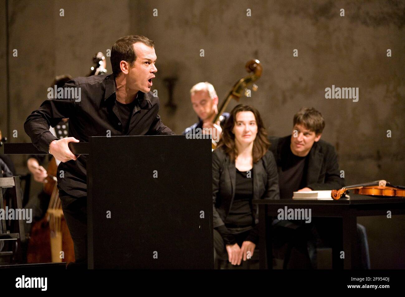 Tenor sanger -Fotos und -Bildmaterial in hoher Auflösung – Alamy