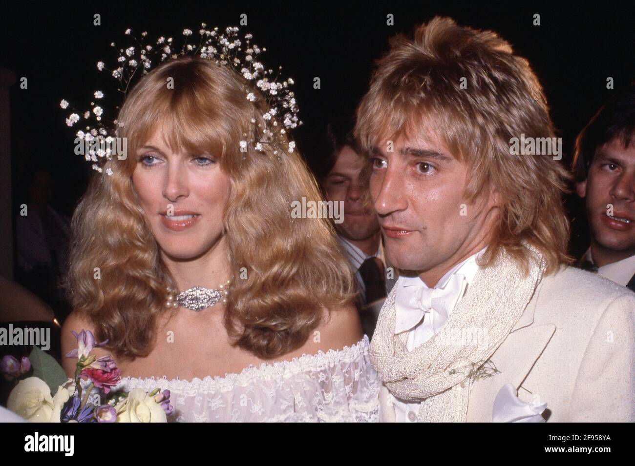 Alana Hamilton und Rod Stewart nehmen am 6. April 1979 am Rod Stewart ...