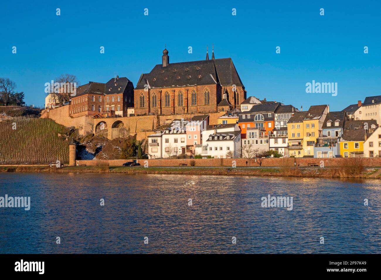 Staden unterstadt und st laurentius kirche -Fotos und -Bildmaterial in hoher Auflösung – Alamy