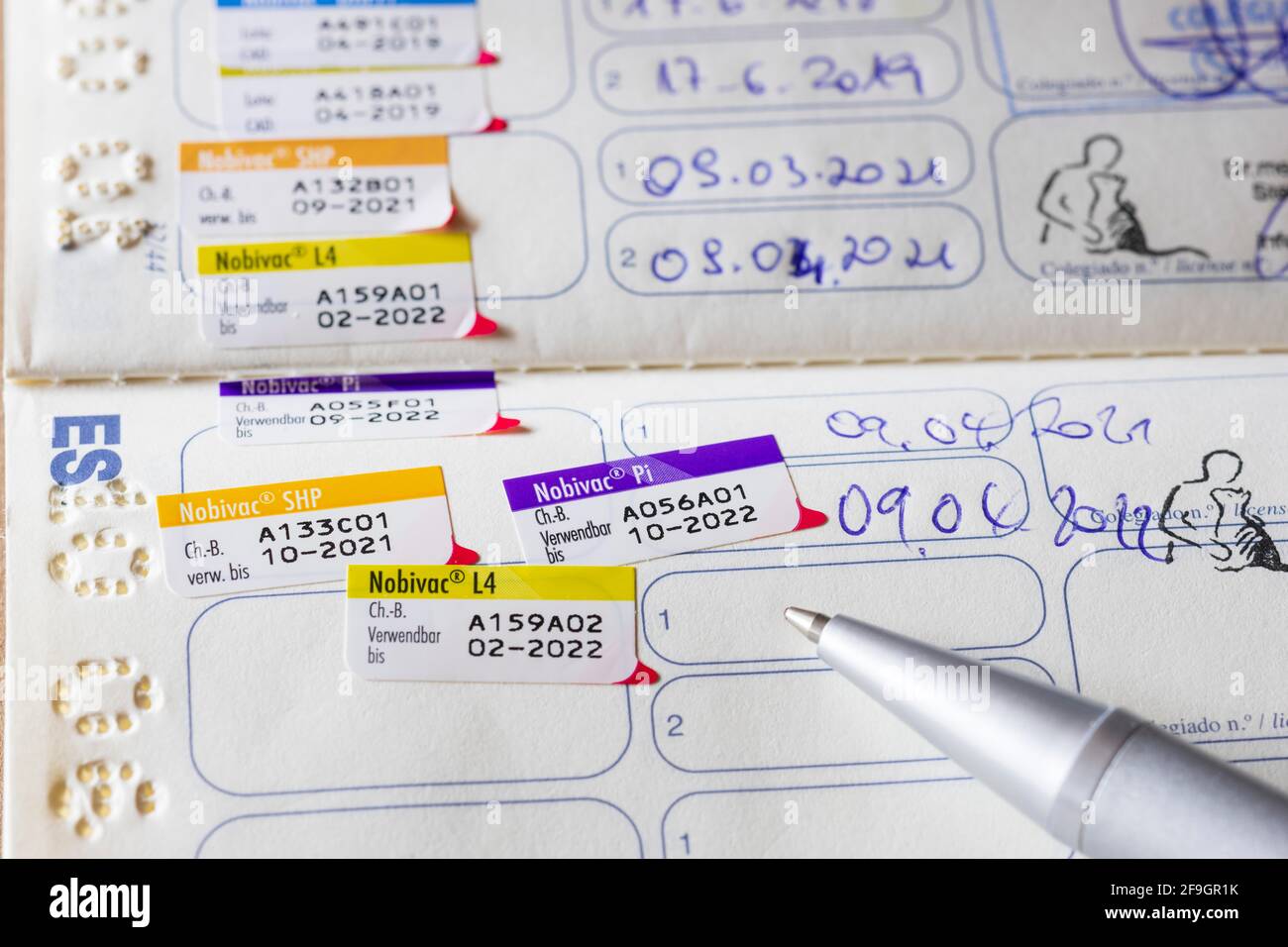 Medizinischer pass -Fotos und -Bildmaterial in hoher Auflösung – Alamy