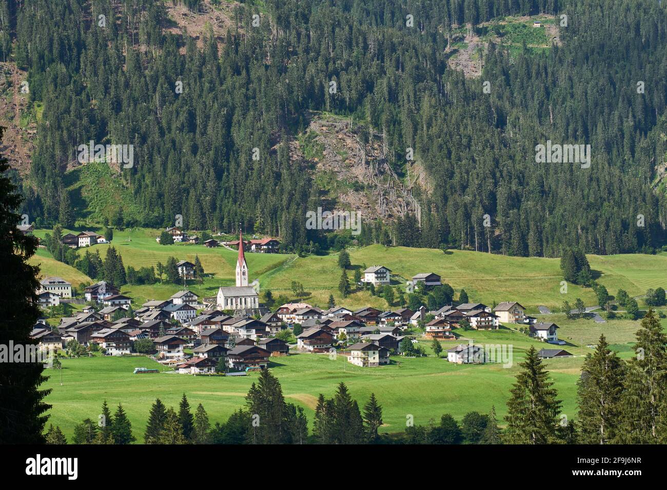 Dorf osterreich -Fotos und -Bildmaterial in hoher Auflösung – Alamy