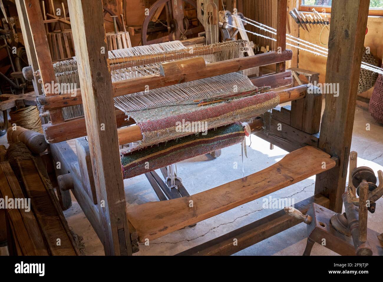 Webstuhl werkbank -Fotos und -Bildmaterial in hoher Auflösung – Alamy