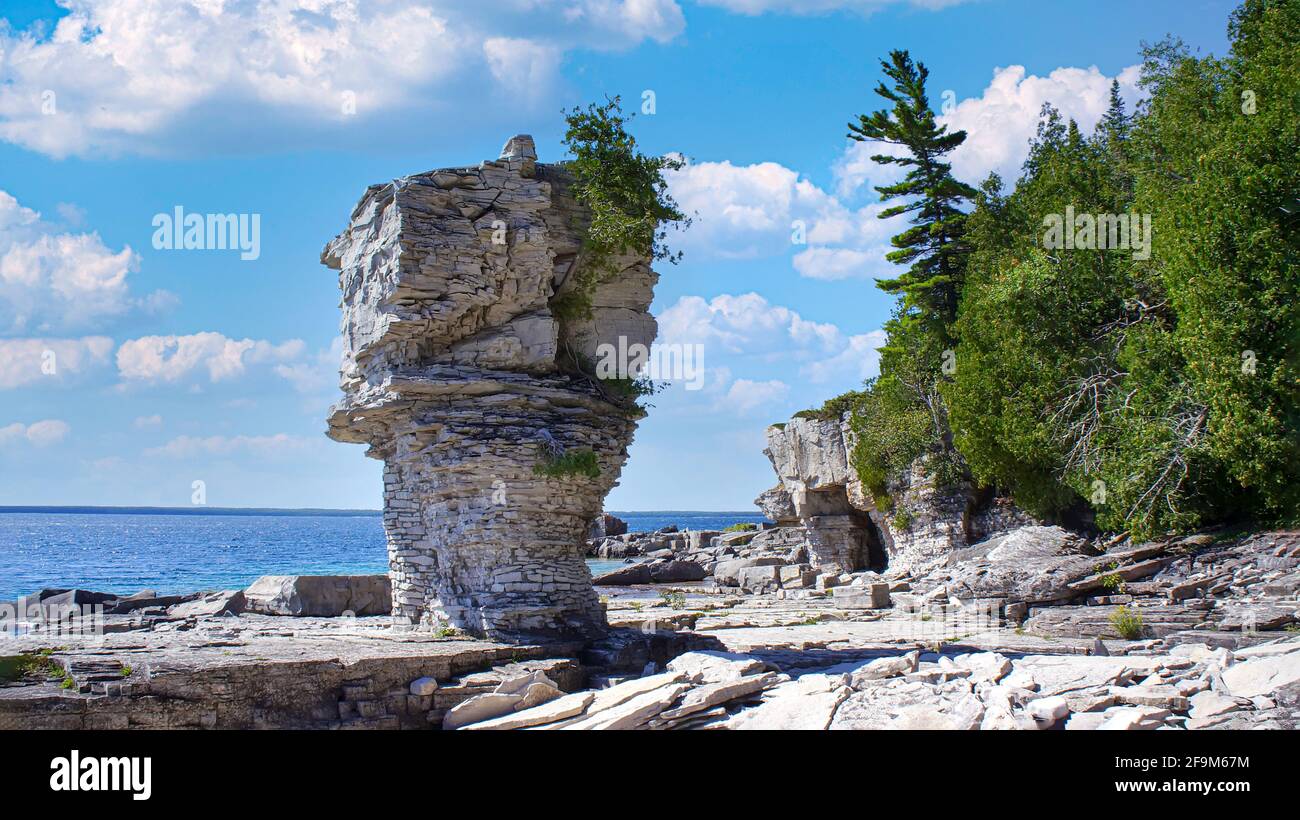 Fathom five national marine -Fotos und -Bildmaterial in hoher Auflösung ...