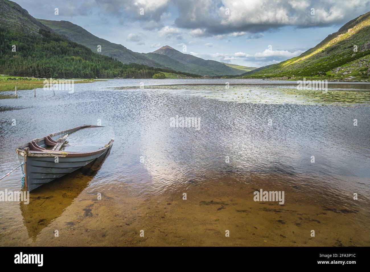 Flussboot Unter Wasser Stockfotos und -bilder Kaufen - Alamy