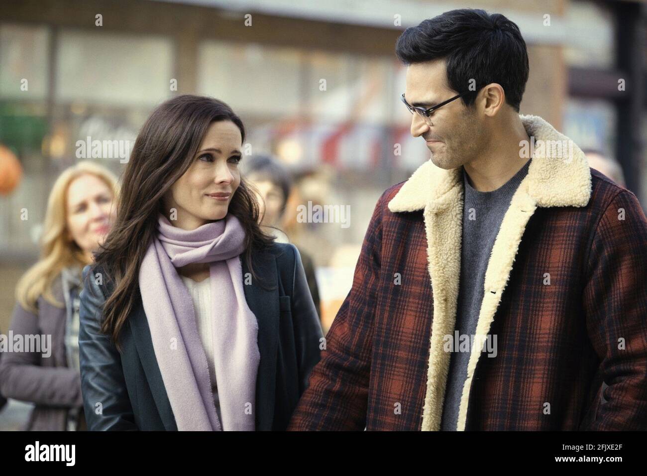 Superman Und Lois Aka Superman And Lois Von Links Bitsie Tulloch Als