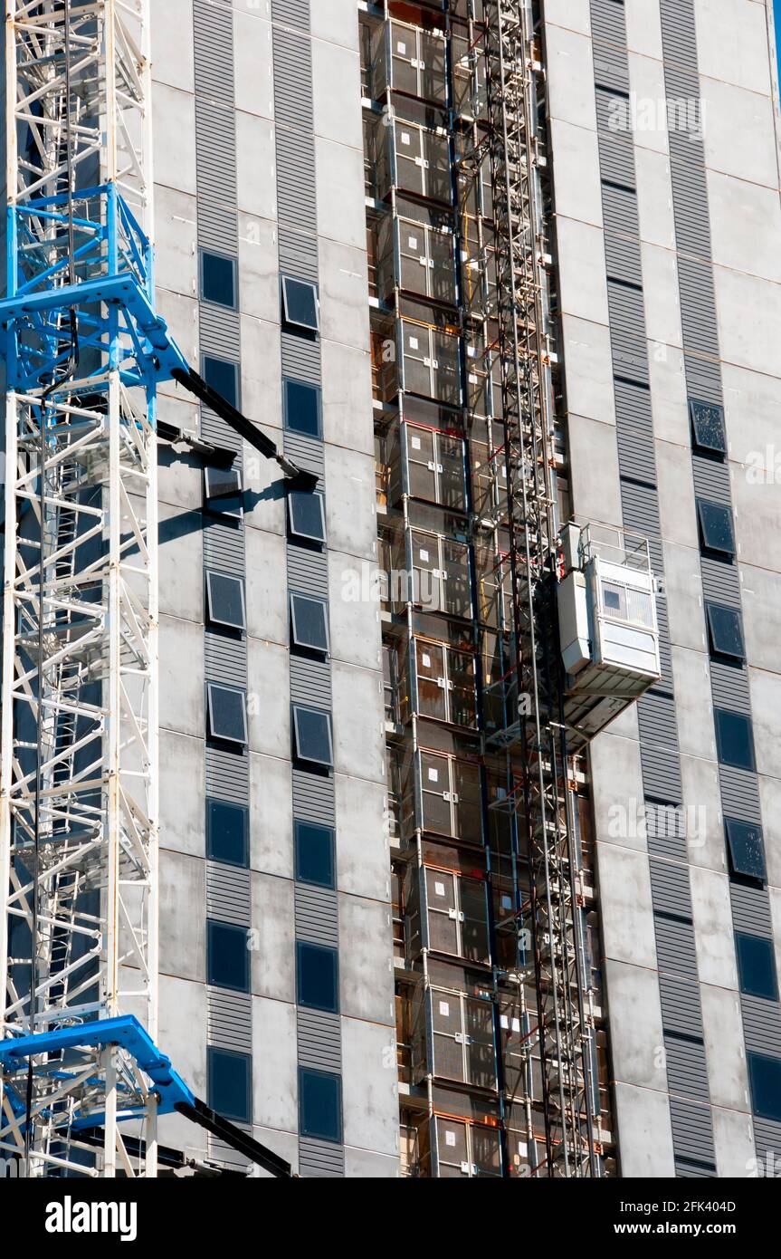 Hoher aufzug -Fotos und -Bildmaterial in hoher Auflösung – Alamy