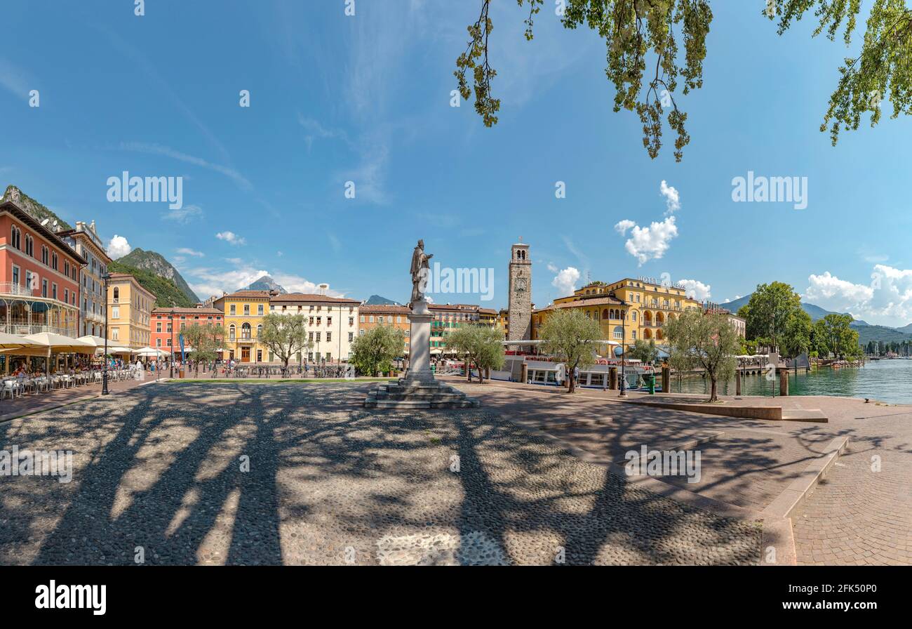 Statue von san giovanni nepomuceno -Fotos und -Bildmaterial in hoher Auflösung – Alamy