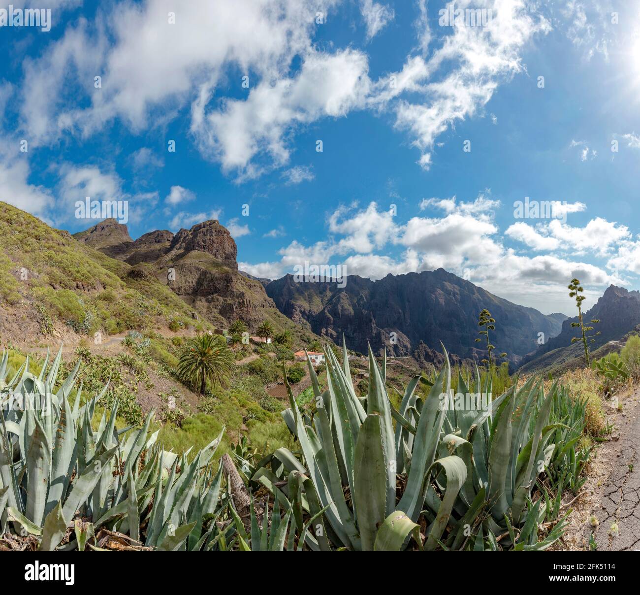 La cruz de hilda -Fotos und -Bildmaterial in hoher Auflösung – Alamy