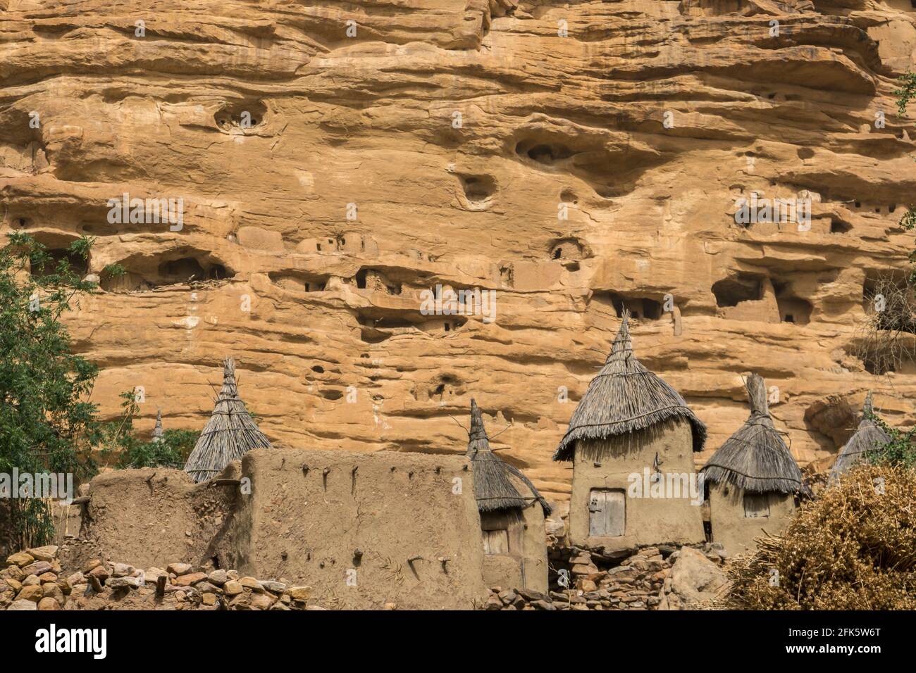 Dogon Village Mali Huts Stockfotos und -bilder Kaufen - Alamy
