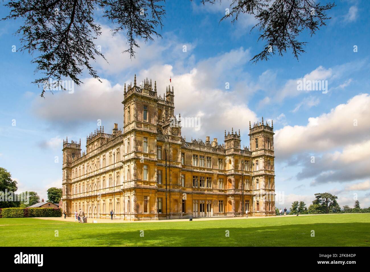Downton abbey castle -Fotos und -Bildmaterial in hoher Auflösung – Alamy
