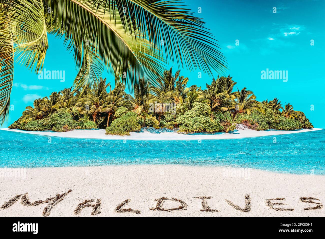 Gesamte tropische Insel im Atoll im tropischen Ozean. Unbewohnt und ...