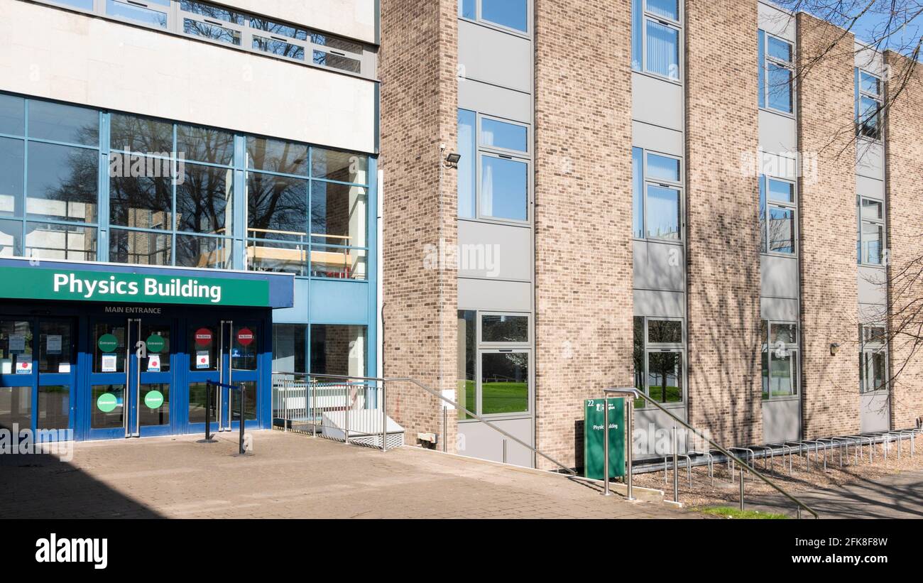 Department of physics -Fotos und -Bildmaterial in hoher Auflösung – Alamy