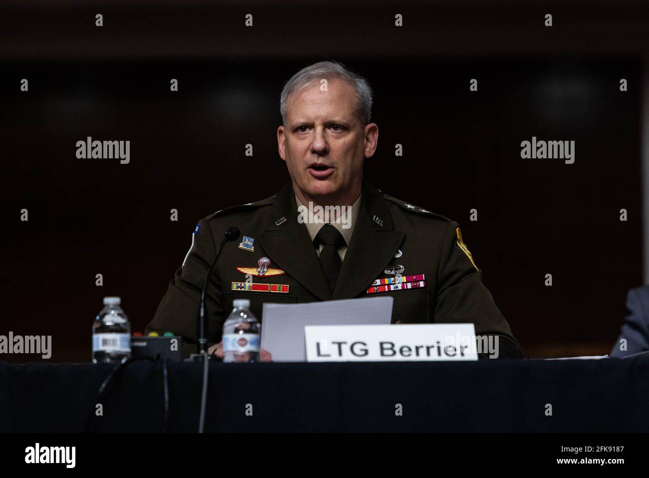 Generalleutnant scott berrier -Fotos und -Bildmaterial in hoher ...