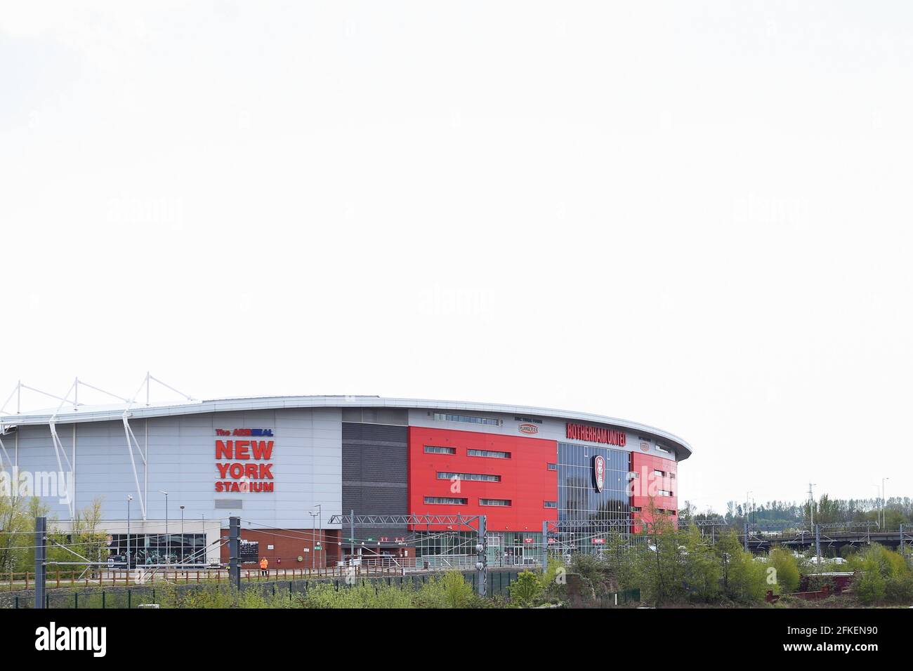 Ein allgemeiner Blick außerhalb des Stadions vor dem Sky Bet ...