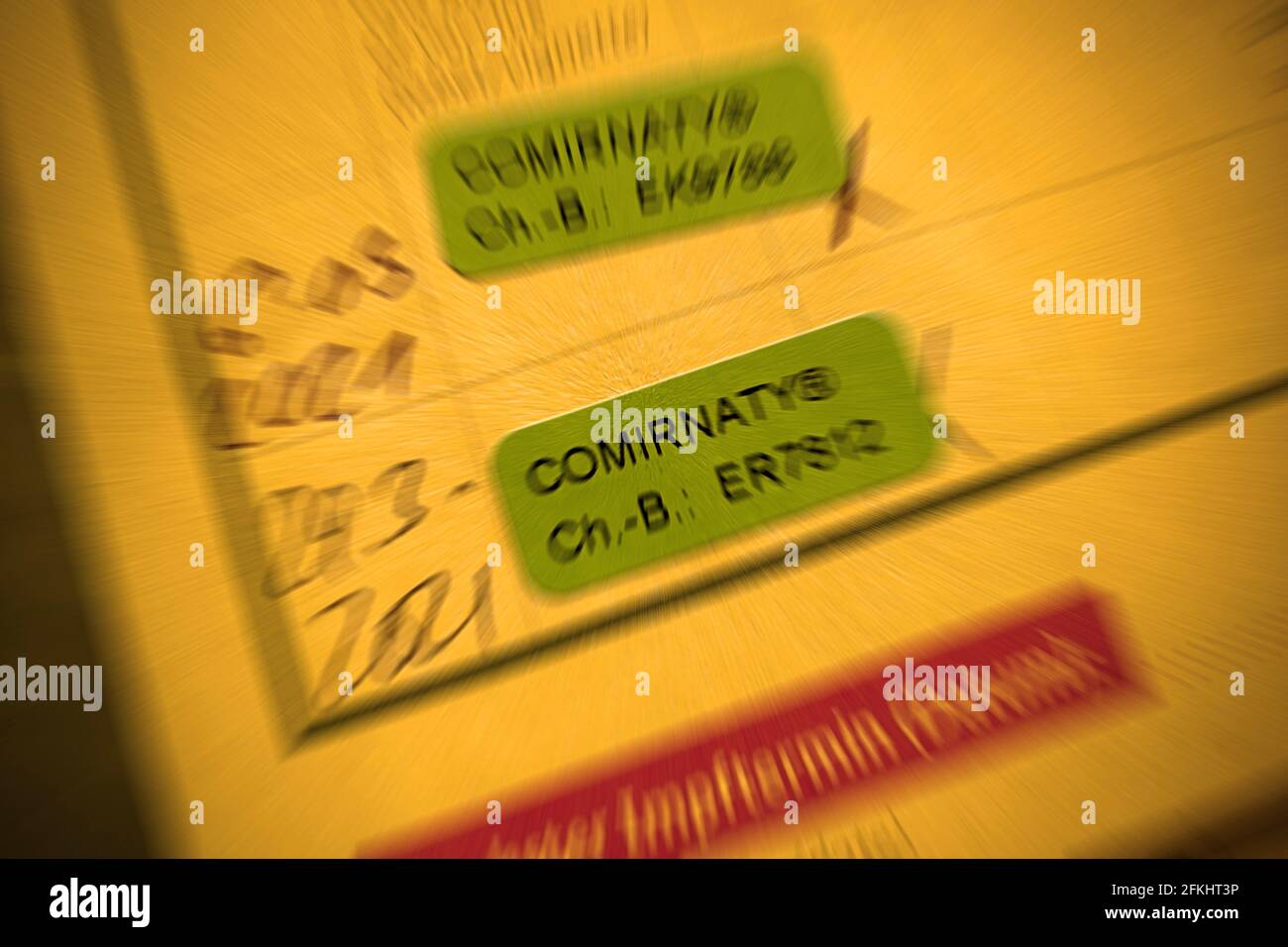 Comirnaty sticker -Fotos und -Bildmaterial in hoher Auflösung – Alamy