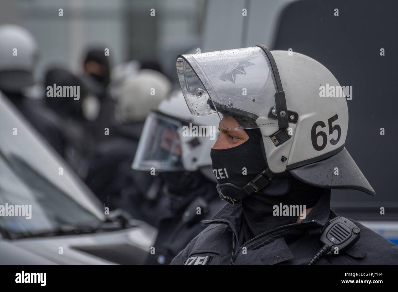 German riot police -Fotos und -Bildmaterial in hoher Auflösung – Alamy