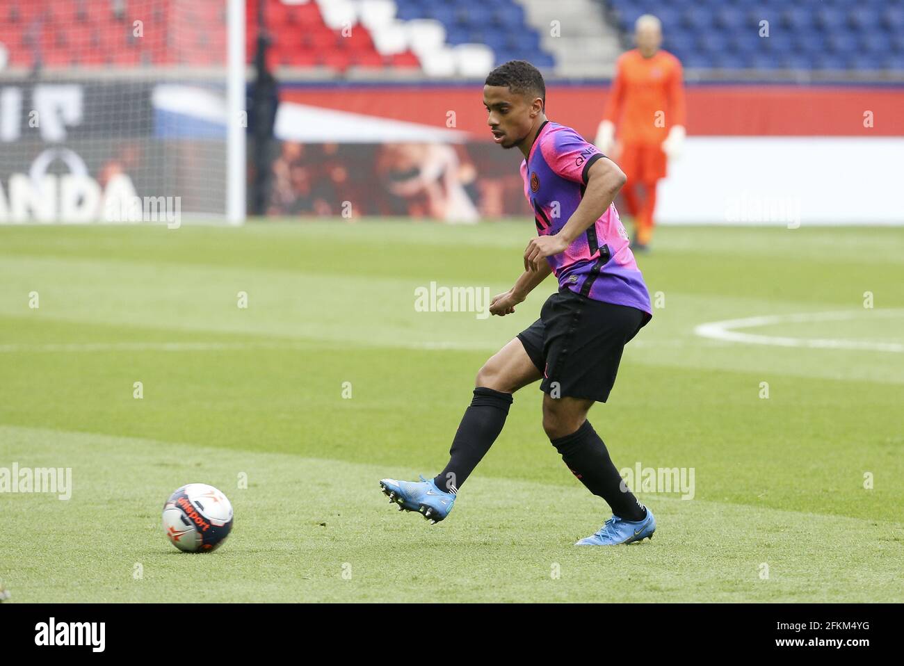Colin Dagba von PSG während des französischen Ligue-1-Fußballspiels ...