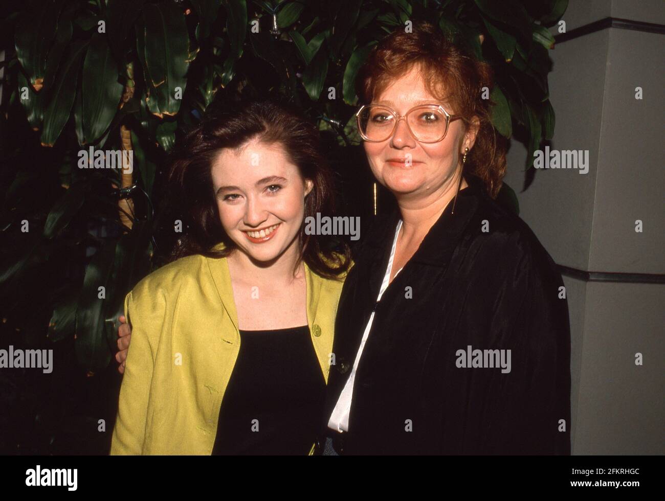 Shannen Doherty und Mutter um die 1980er Jahre Credit: Ralph Dominguez ...