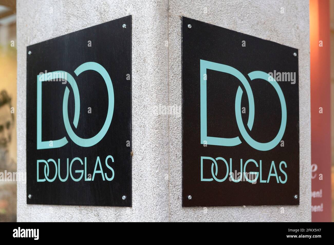 Douglaslogos -Fotos und -Bildmaterial in hoher Auflösung – Alamy