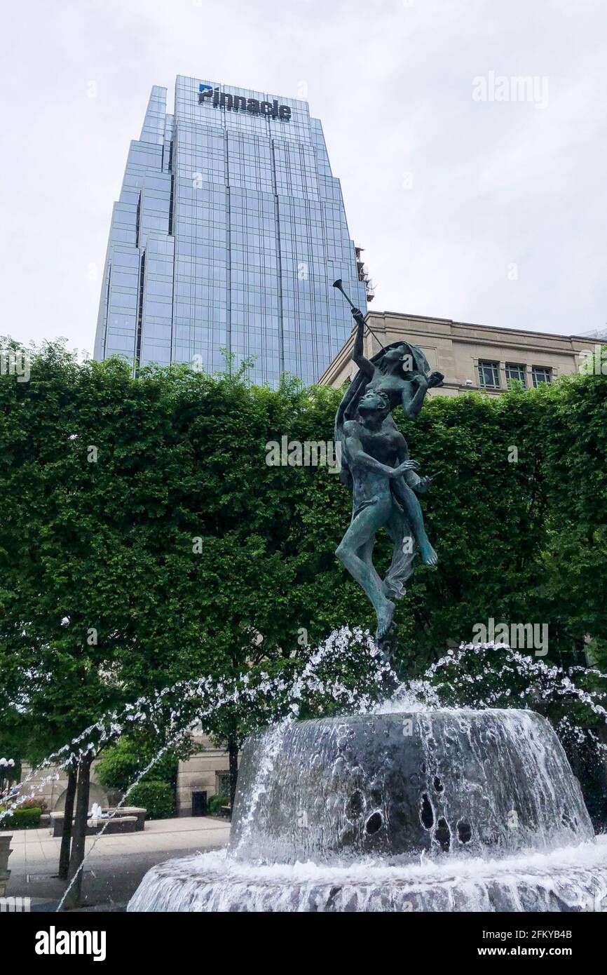 Pinnacle logo Stockfotos und -bilder Kaufen - Alamy