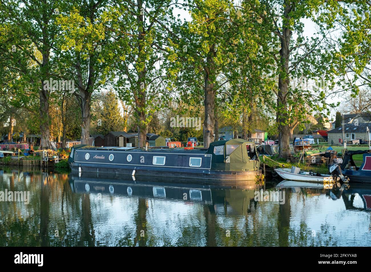 Lechlade marina -Fotos und -Bildmaterial in hoher Auflösung – Alamy