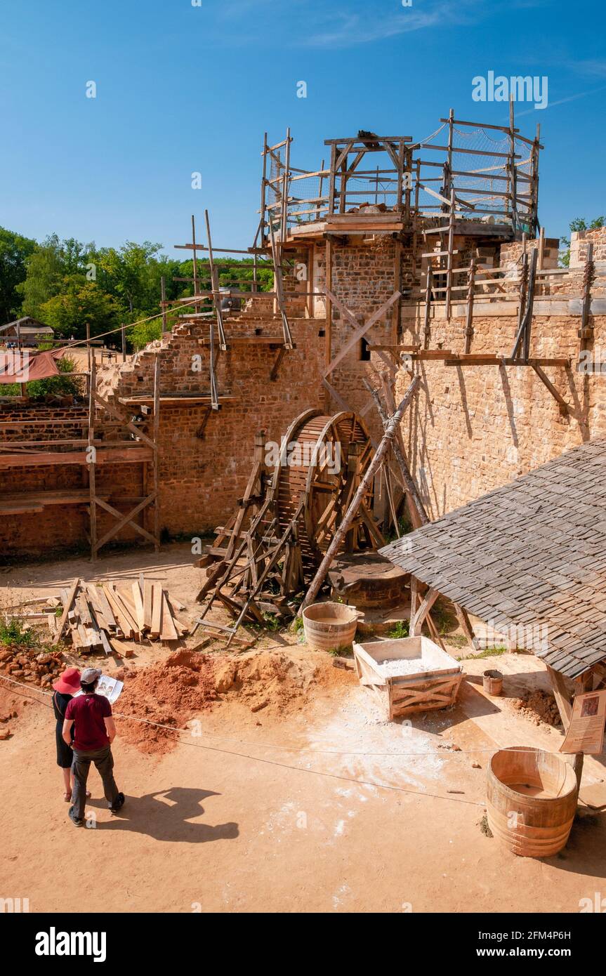 Guédelon Schloss Stockfotos und -bilder Kaufen - Alamy