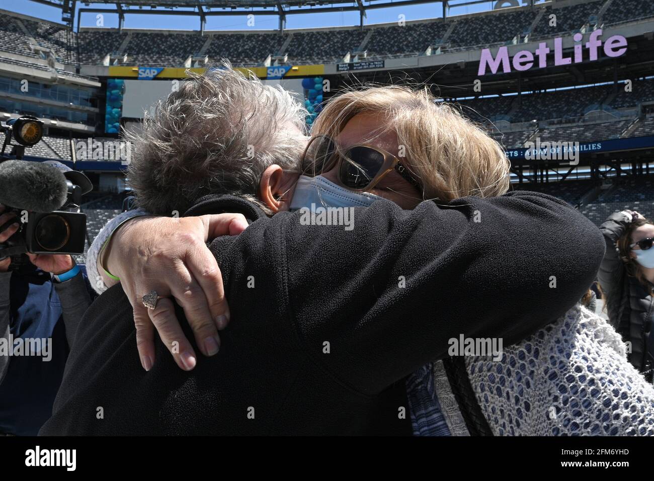 Rutherford, USA. Mai 2021. Nach der Trennung aufgrund der COVID-19 ...