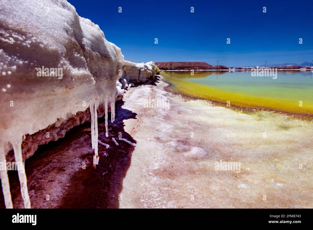 27.10.2019 Chile Bild Serie SQM- Employees Alejandro Bucher zeigt uns Die Lithium-Felder und das ...