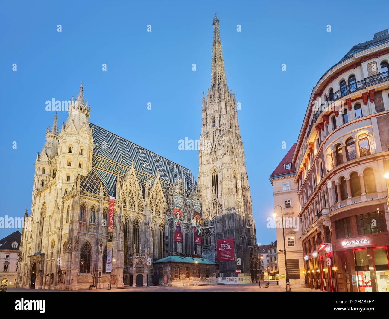 Stephansdom stephansplatz -Fotos und -Bildmaterial in hoher Auflösung ...