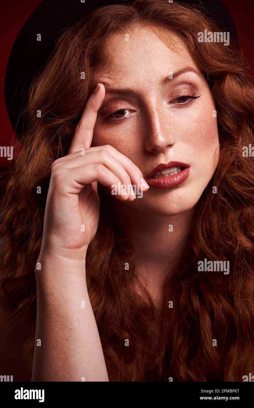 Rote haare und sommersprossen -Fotos und -Bildmaterial in hoher Auflösung – Alamy