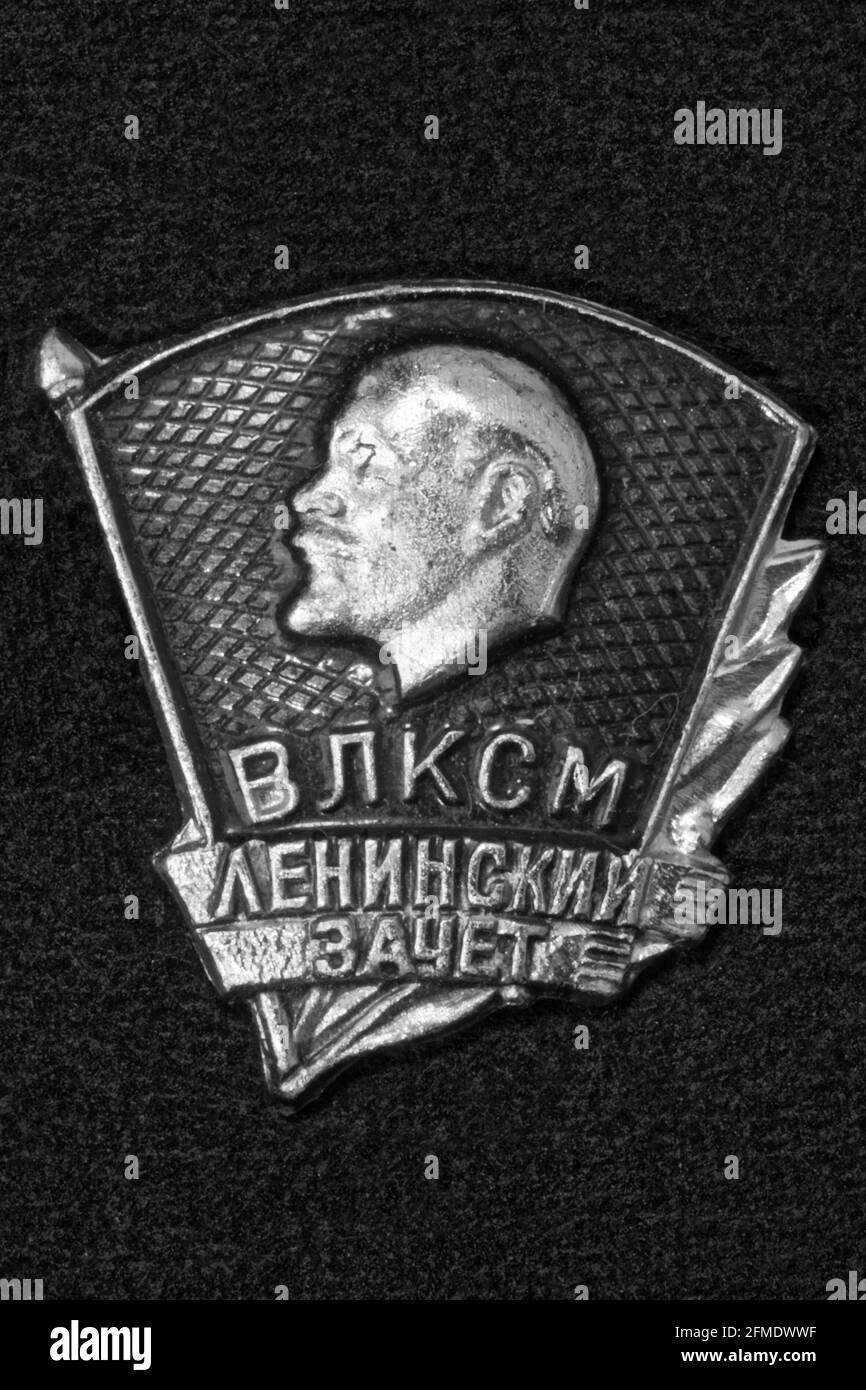 Komsomol abzeichen -Fotos und -Bildmaterial in hoher Auflösung – Alamy