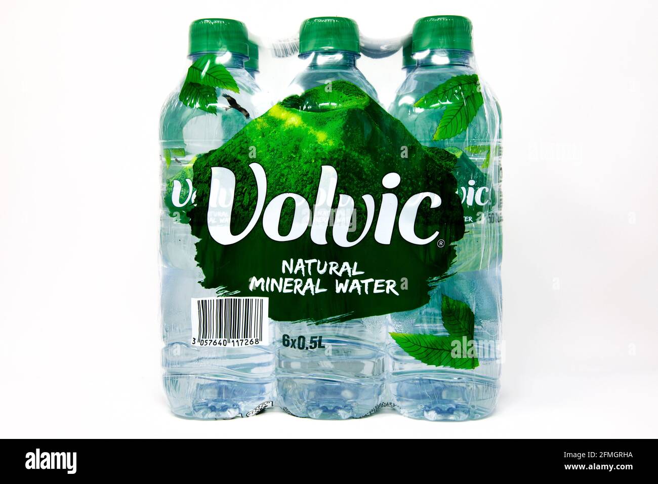 Volvic mineral water -Fotos und -Bildmaterial in hoher Auflösung – Alamy