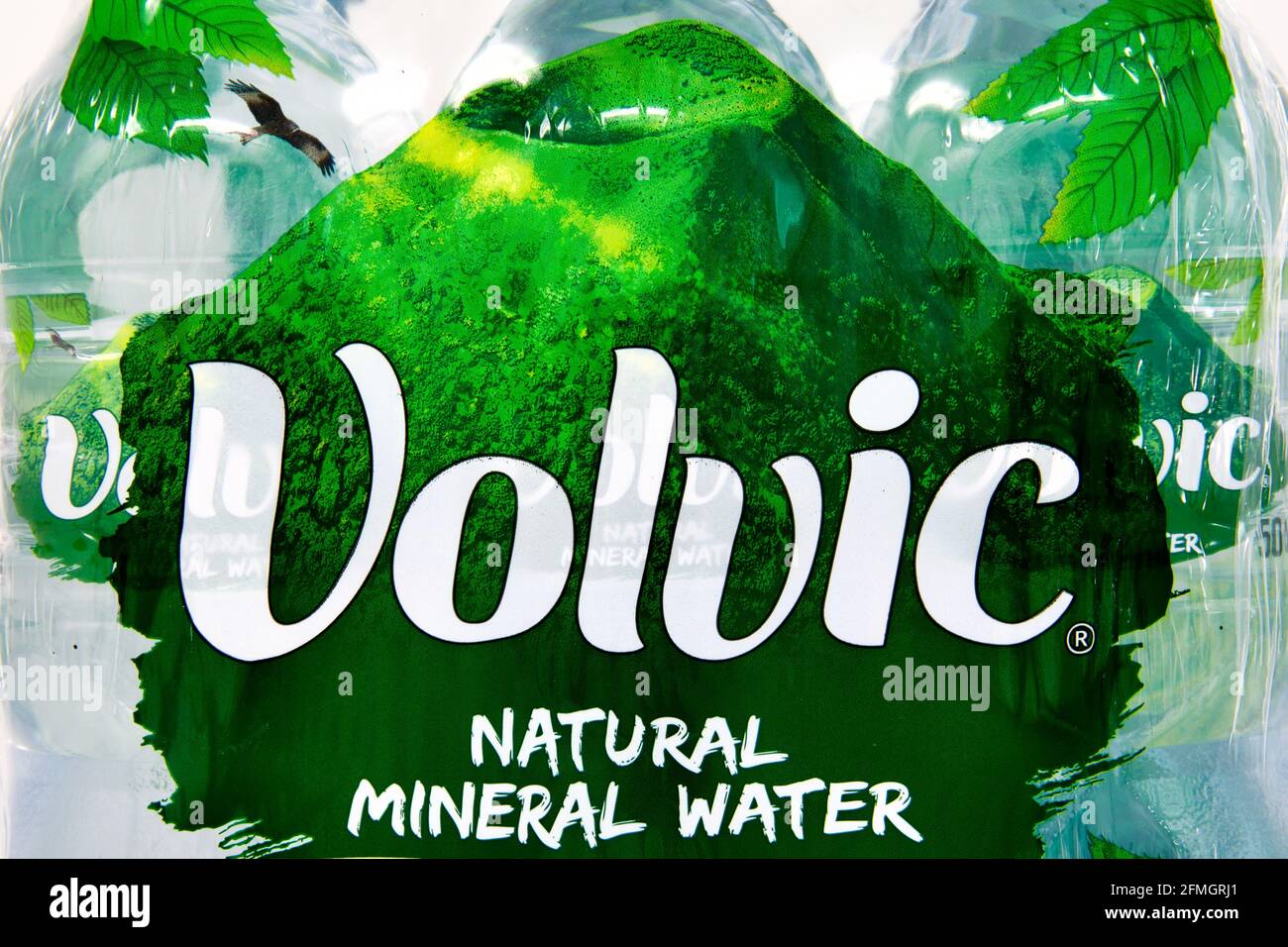Volvic mineral water -Fotos und -Bildmaterial in hoher Auflösung – Alamy