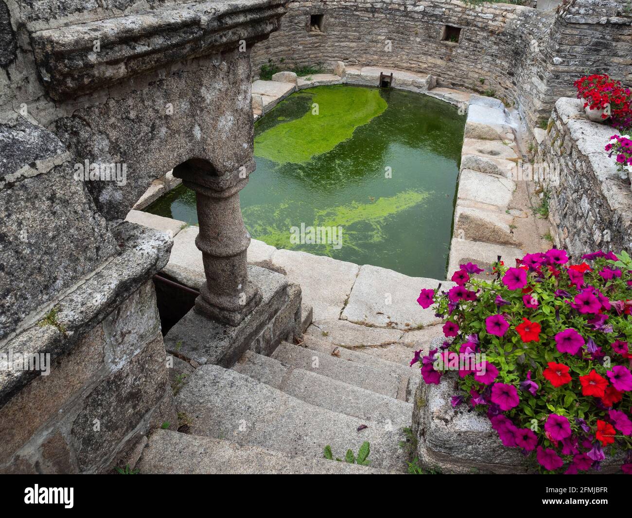 Bassin de la Fontaine de Saint-Brieuc 17. Jahrhundert, Cruguel ...